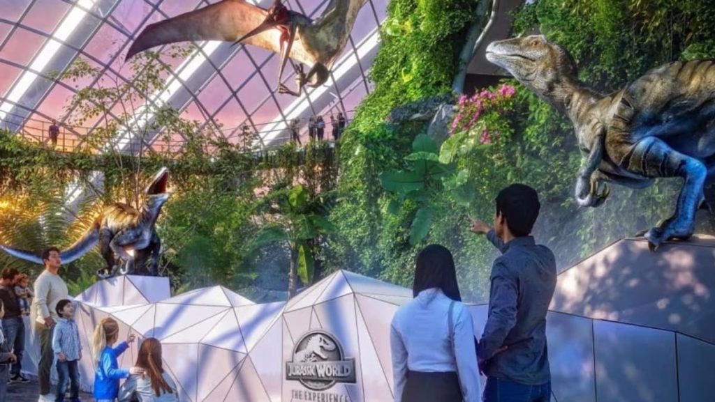 Life-Sized Dinosaurs Will Take Over Gardens By The Bay At Jurassic World: The Experience, Coming ...